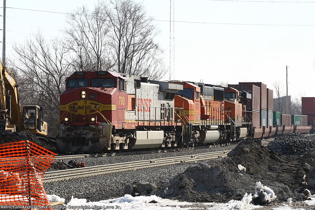 BNSF 790 west